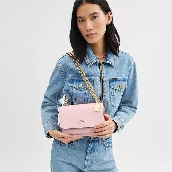 Coach | Bags | Coach Klare Crossbody Bag In Signature Canvas Cal29 ...